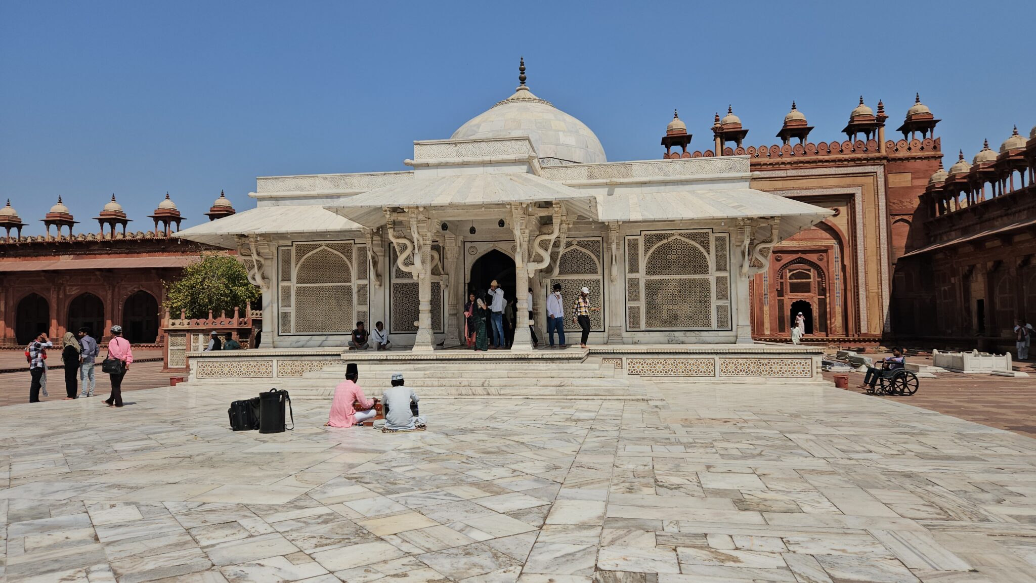 The magic of Fatehpur Sikri in one unforgettable day - A Born Traveller