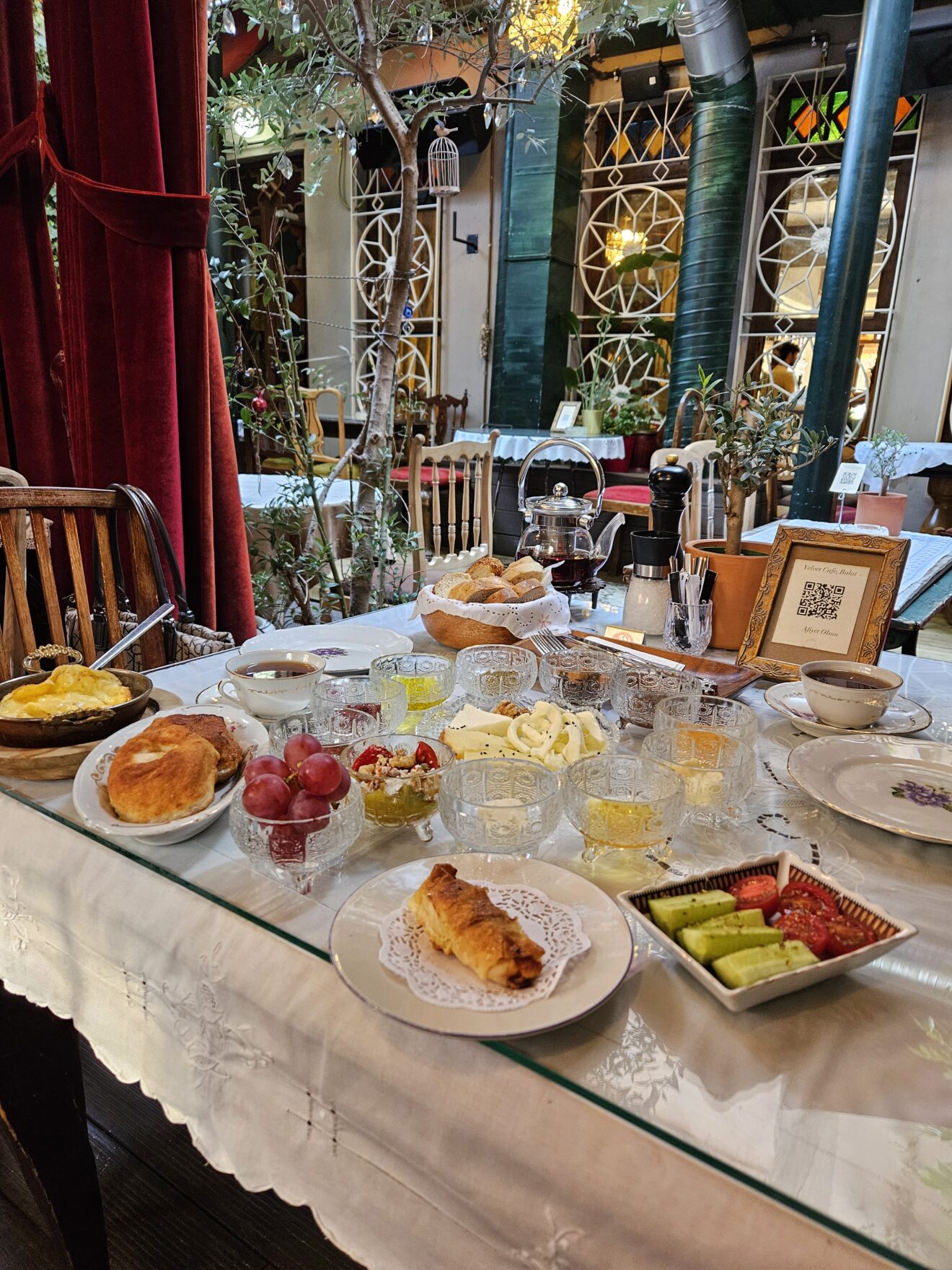 Velvet Cafe in Balat: A Turkish breakfast you’ll never forget - A Born ...